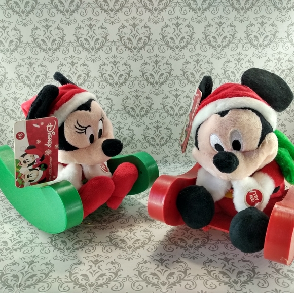 Disney | Holiday | Mickey And Minnie Mouse Sleigh Pals | Poshmark